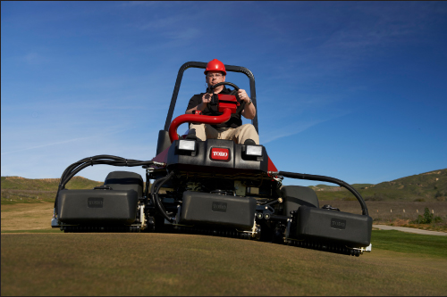 Toro Introduces the Market s Lightest Fairway Mower - Toro Advantage
